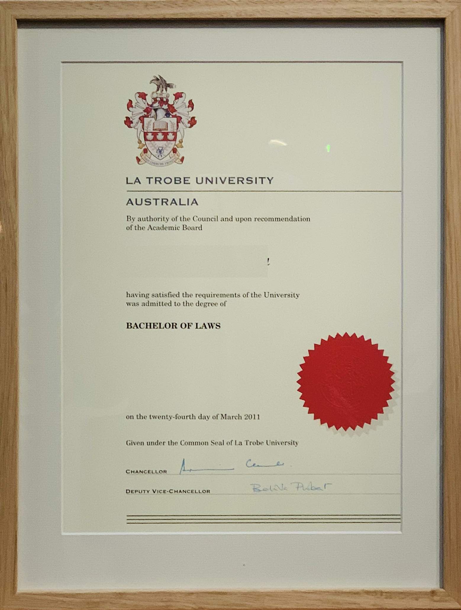 University Degree Framing From Experts | Mahoneys Framing