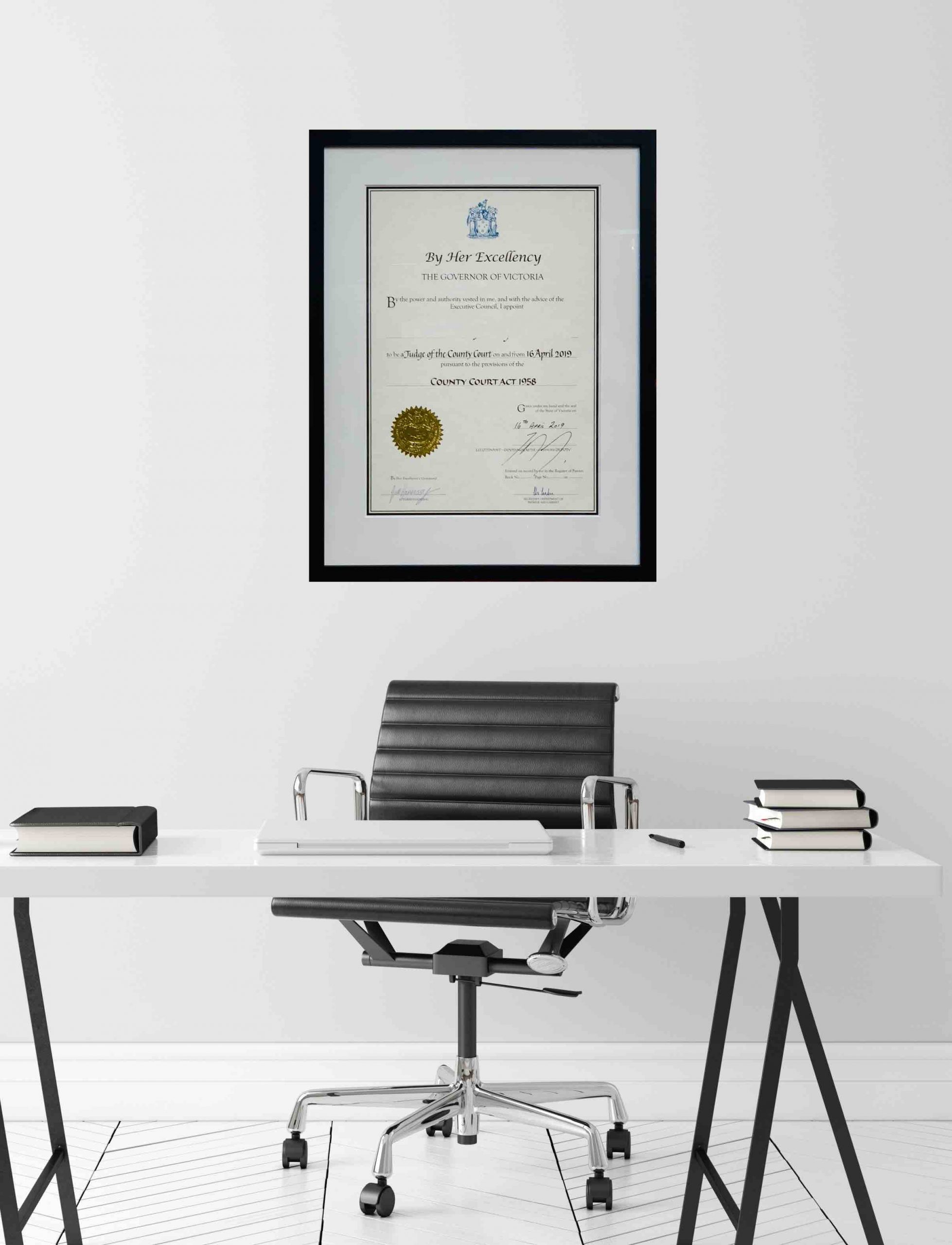 University Degree Framing From Experts | Mahoneys Framing